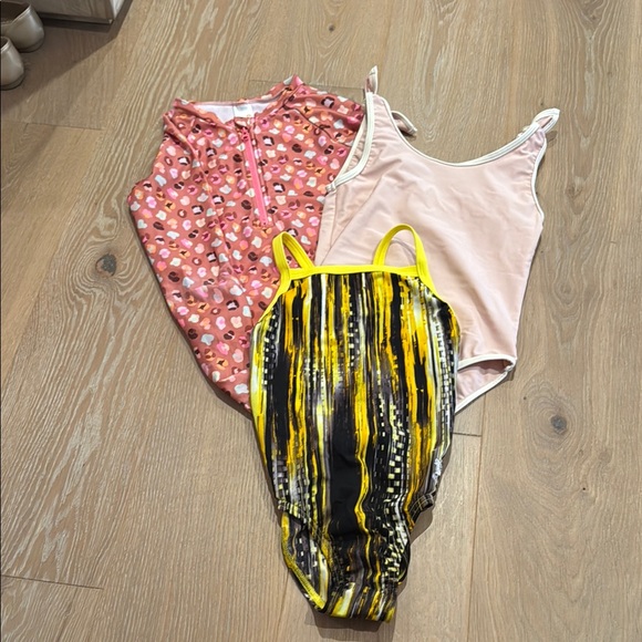 Speedo | Swim | Size 8 Stylish Kids One Piece Swimsuit Sets Petites ...